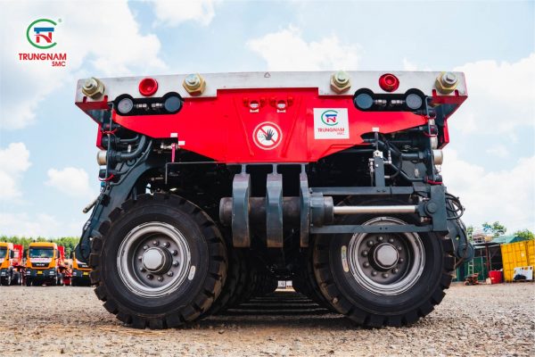 What is SPMT? Self-propelled machine with excellent transport capacity ...